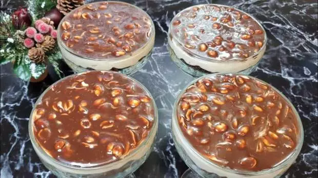 Traifl Mega Snickers - sikat na dessert na tamasahin ang lahat ng mga bisita