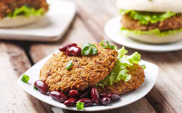 Bohnenkoteletts: hausgemachte Gedanke, dass sie von Huhn waren. Schmecken fast nicht unterscheiden