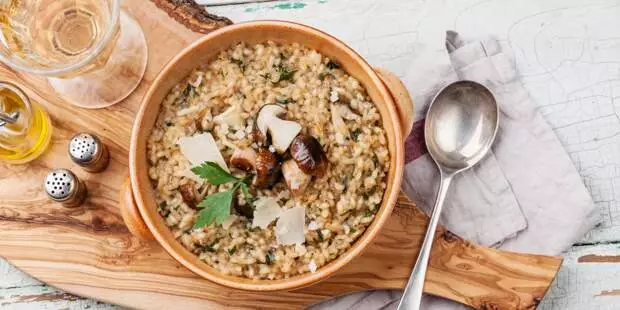 10 საუკეთესო რეცეპტები Risotto და საიდუმლოებები სრულყოფილი კერძები