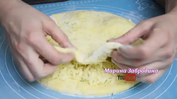 Nakakat-on sa pagluto sa mga cake sa patatas: sodium alang sa tibuuk nga pamilya