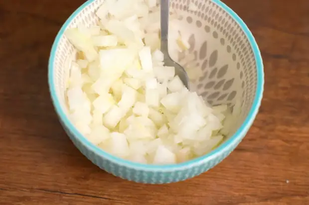 Eccellente alternativa a cotolette arrostite: macinare fuori dal ripieno nel forno