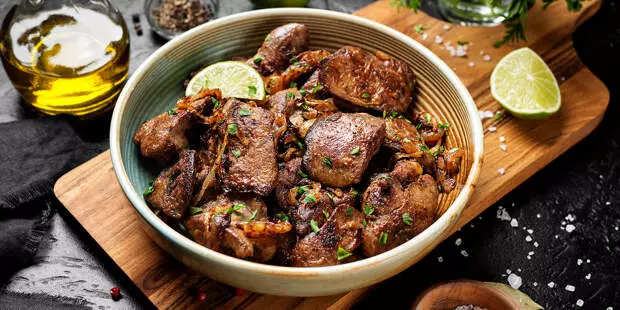 Cómo cocinar hígado para sorprenderse y a casa