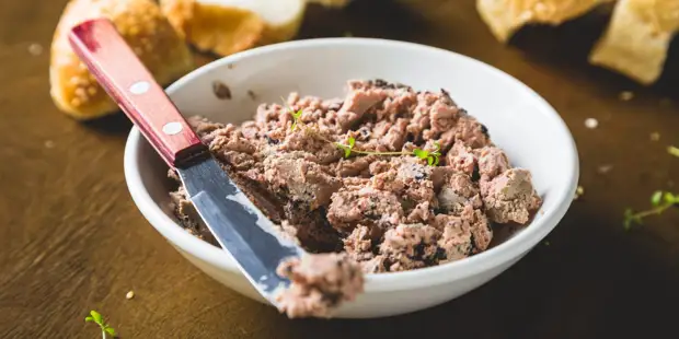 Cómo cocinar hígado para sorprenderse y a casa