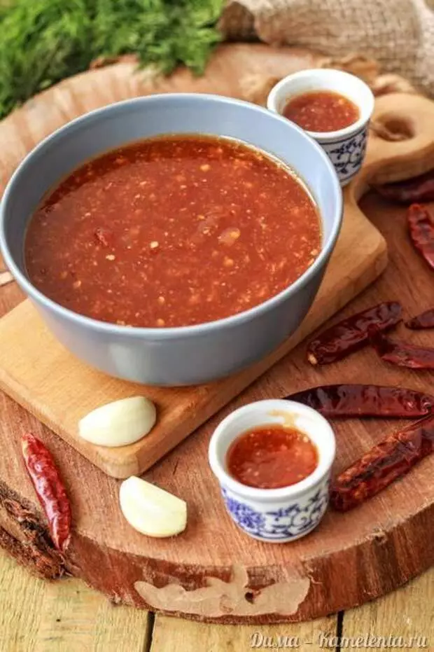 Isosi ye-chili emnandi (i-chili skili sauce)