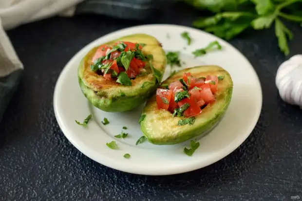 Fashionable da amfani! Abin da za a dafa tare da avocado