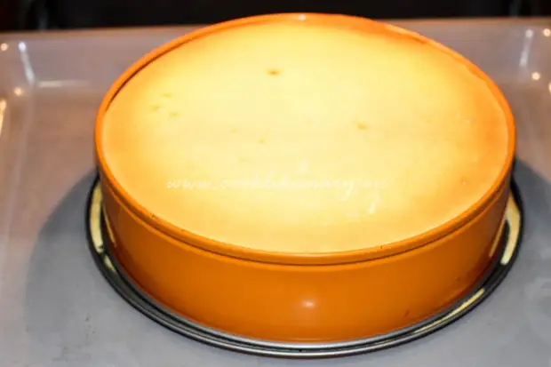 ক্র্যানবেরি Cheesecake.