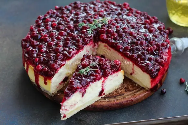 Cranberry cheesecake