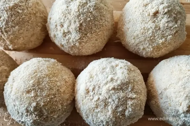 Arancini com ensopado de carne