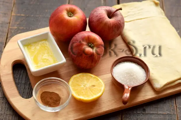 Pomes + pasta de pasta = belles roses poc realistes al te (perfecte quan vols deliciós, però no hi ha temps)