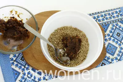 Buckwheat မှ Goblets - ဓာတ်ပုံများနှင့်အတူခြေလှမ်း - အဆင့်ဆင့်စာရွက်