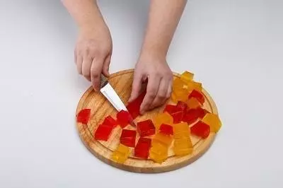 Jelly cut sa mga cubes