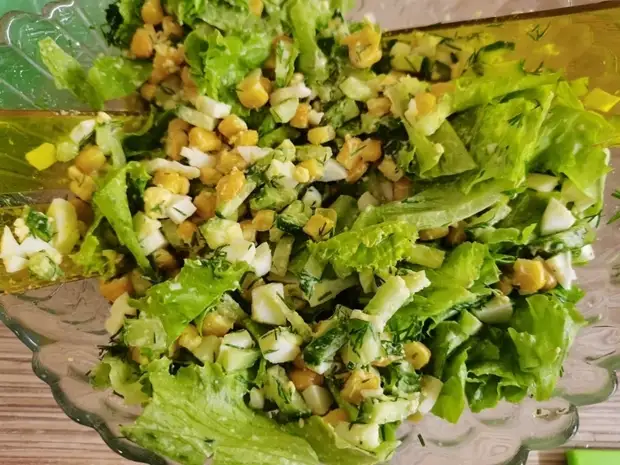 Spring Salad with corn