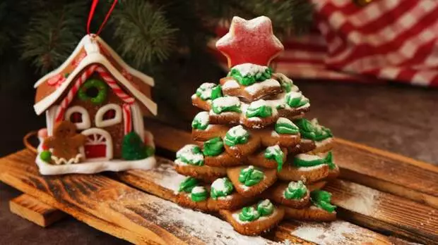 Mti wa Krismasi kutoka cookies.