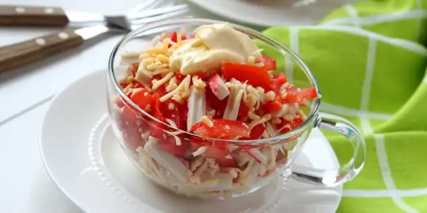 10 really delicious salads with crab chopsticks