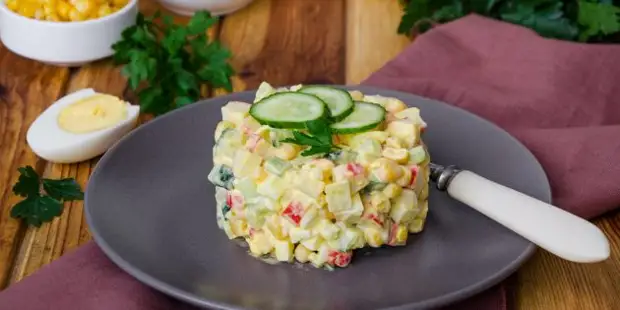 10 wirklich leckere Salate mit Krabbenstäbchen