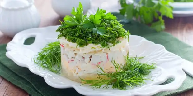 10 wirklich leckere Salate mit Krabbenstäbchen