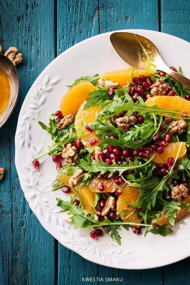 Vintersallad med apelsiner - ett idealiskt alternativ för lunch eller middag