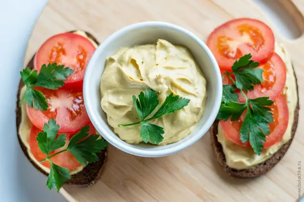 Puree Avocado le haghaidh ceapairí