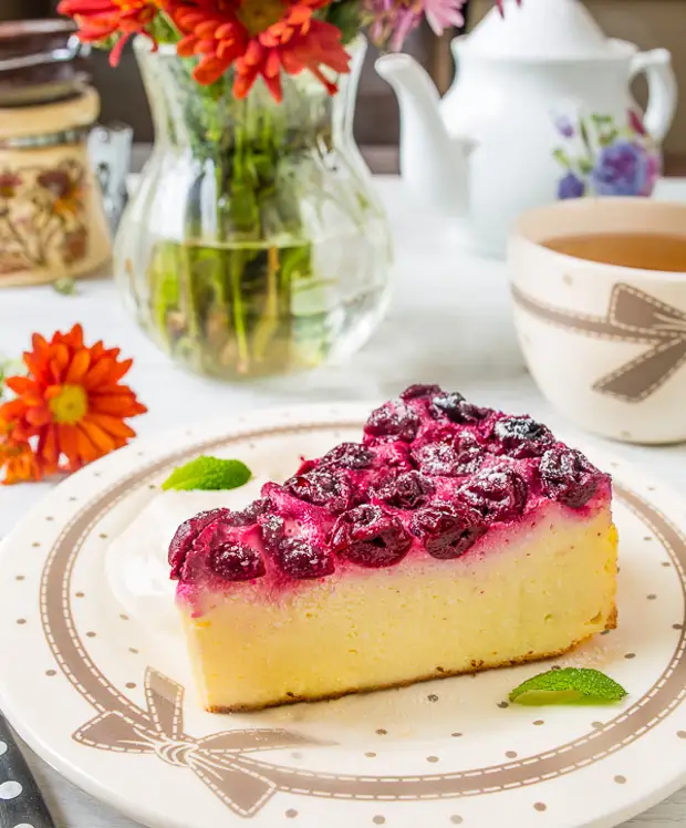 Cheesecake Cottage dengan Cherry