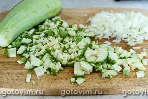 Sup zucchini dengan kacang, langkah 01