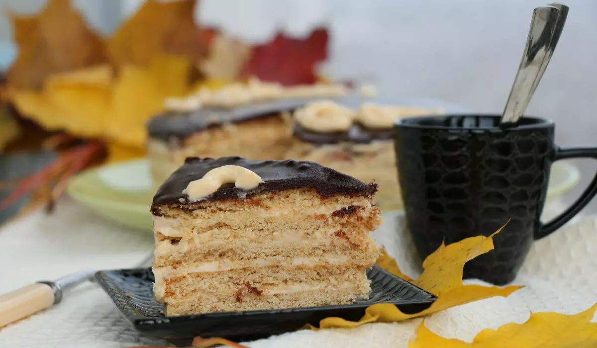 Peanut cake - a recipe for a gentle treat that will improve the mood