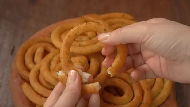 I-potato spirals: Indlela entsha yokupheka i-french fries