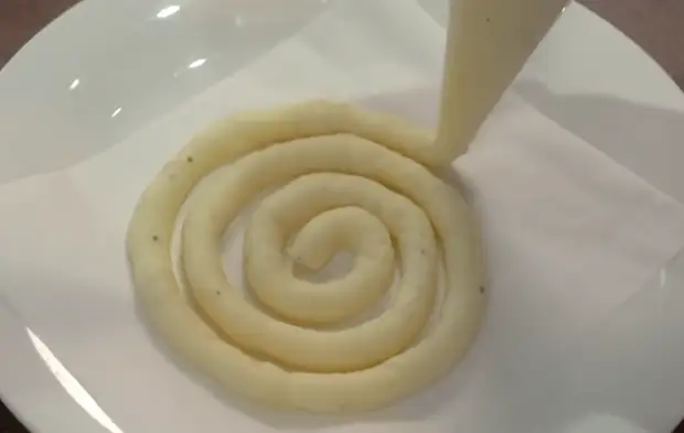 Potato Spirals: Rêyek nû ya ji bo çêkirina fransên fransî