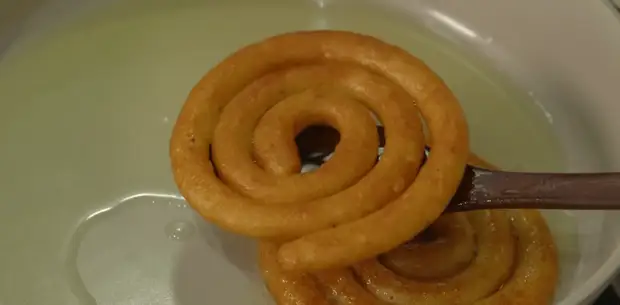 I-potato spirals: Indlela entsha yokupheka i-french fries