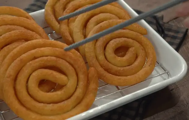 I-potato spirals: Indlela entsha yokupheka i-french fries