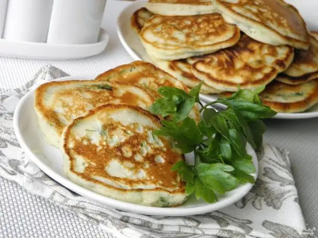 Fritters with young nettle