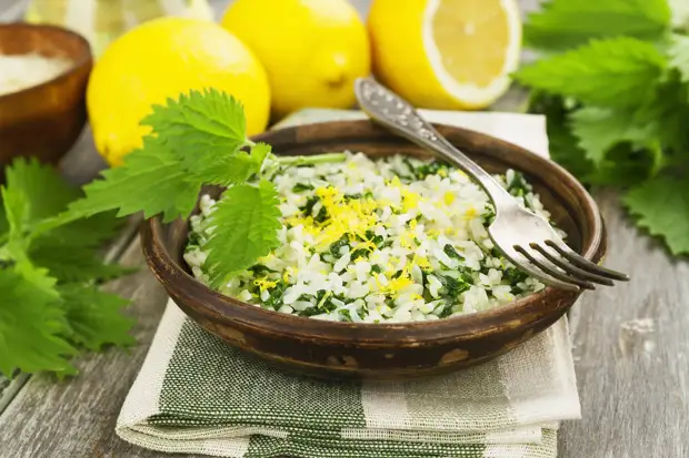 Risotto با گزنه و سورور