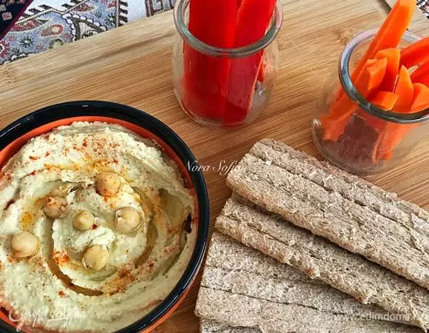 រូបមន្ត hummus ជាមួយមួយជំហានម្តង ៗ