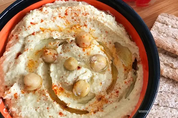 រូបមន្ត hummus ជាមួយមួយជំហានម្តង ៗ