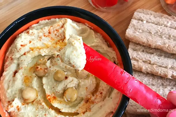 រូបមន្ត hummus ជាមួយមួយជំហានម្តង ៗ