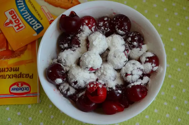 Homemade sân taart mei appels en kersen - heul lekker en geurig