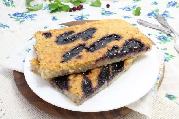 Oat tarta marmeladarekin