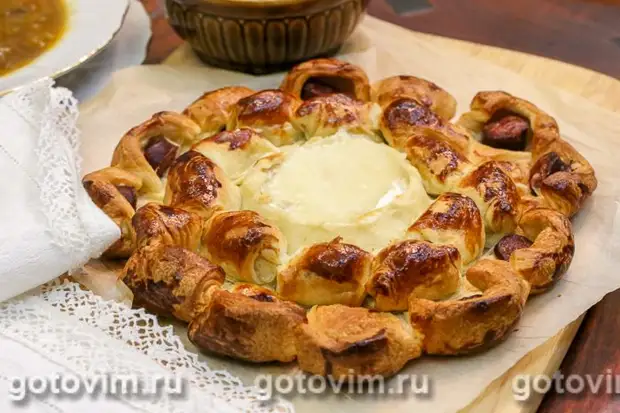 Pastís amb subrater i embotits al forn. Recepta de fotografies