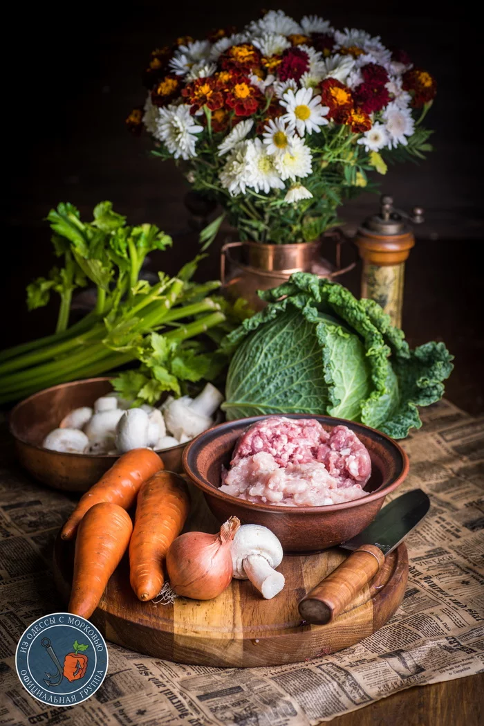 Kabbên ji Savoy Cabbage (Kaldolma) ji Odessa bi Carrots, Cooking, xwarin, Recipe, Photography, Long, Cabbage