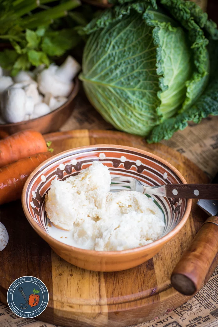 Kabbên ji Savoy Cabbage (Kaldolma) ji Odessa bi Carrots, Cooking, xwarin, Recipe, Photography, Long, Cabbage