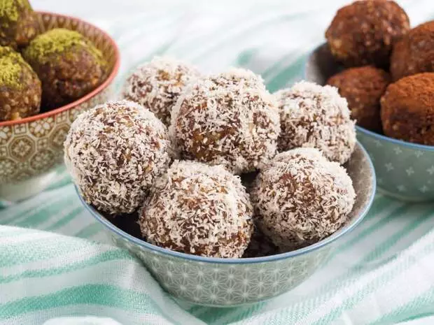 Energy Balls - Dietary Dessert med kokosnødflager