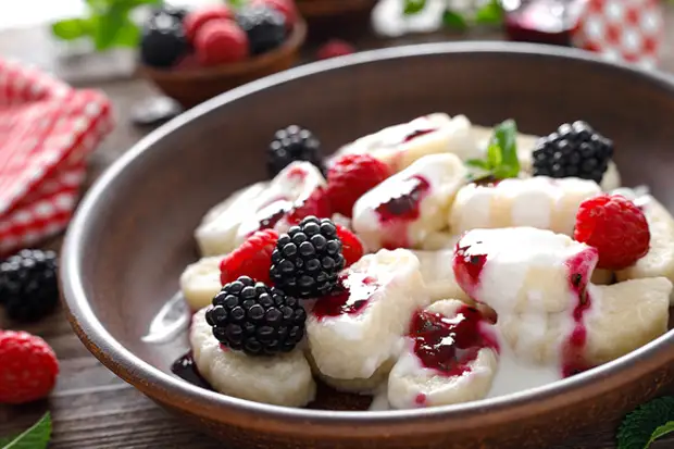 Mabilis na master class: tamad dumplings mula sa cottage cheese.