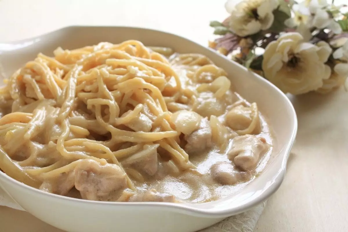 Để không phá vỡ đầu của bạn))) một lựa chọn bữa tối Pasta ngon trong một tháng