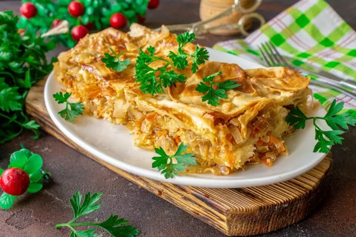 Pie ერთად კომბოსტო საწყისი Pita. \ ფოტო: delo-vcusa.ru.