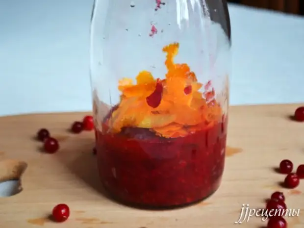 Cranberry با یک قطعه عکس نارنجی