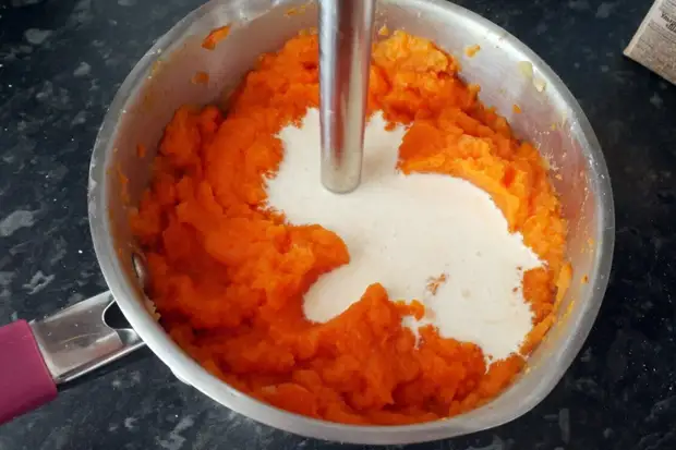 Carrot puree with ginger