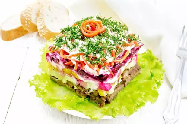 Spicy Layered Salat "Corrod"