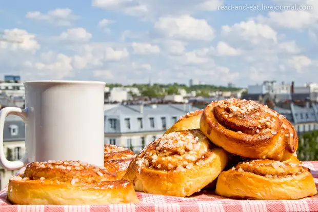 Buns with cinnamon (Astrid Lindgren. 