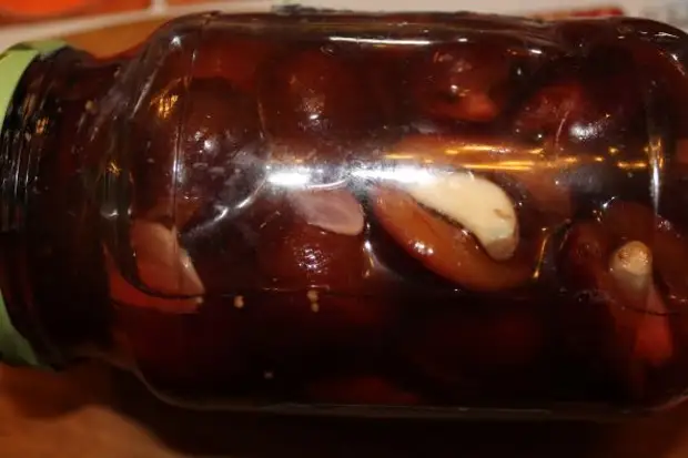 prunes pickled ជាមួយខ្ទឹមស