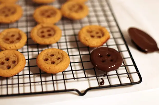 Cookie pazakontë në formën e një butoni