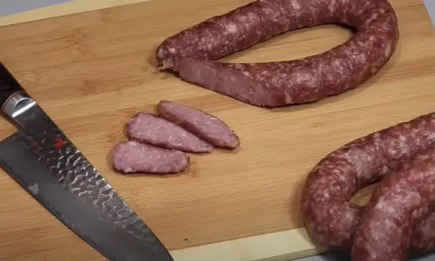 I-sausage yasekhaya ilungele iiyure ezi-3: i-krakow yokwenyani kwi-oveni